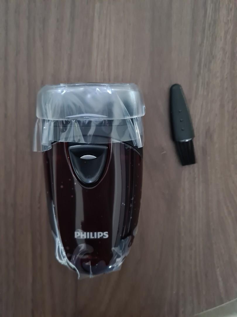 Philips travel electric shaver, Beauty & Personal Care, Men's Grooming ...