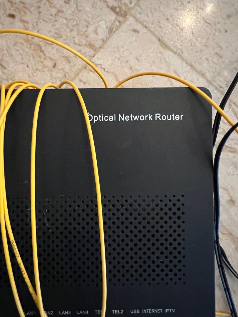 Singtel router set, Computers & Tech, Parts & Accessories, Networking ...