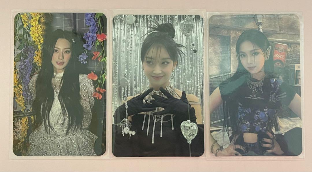 STAYC YOUNGLUV ALBUM PCS AR CARDS JEWEL CASE POLAROIDS CLEARANCE SUMIN ...