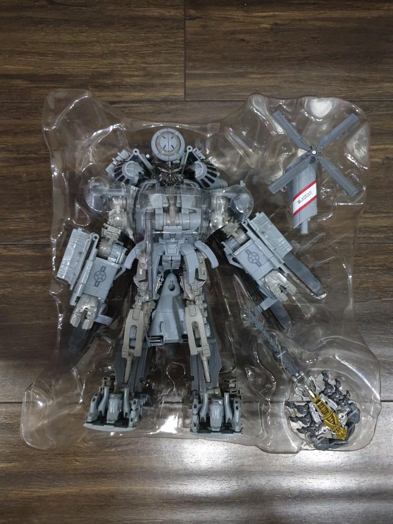 Transformers studio series Ss08 Blackout with dna dk 16 add on, Hobbies ...