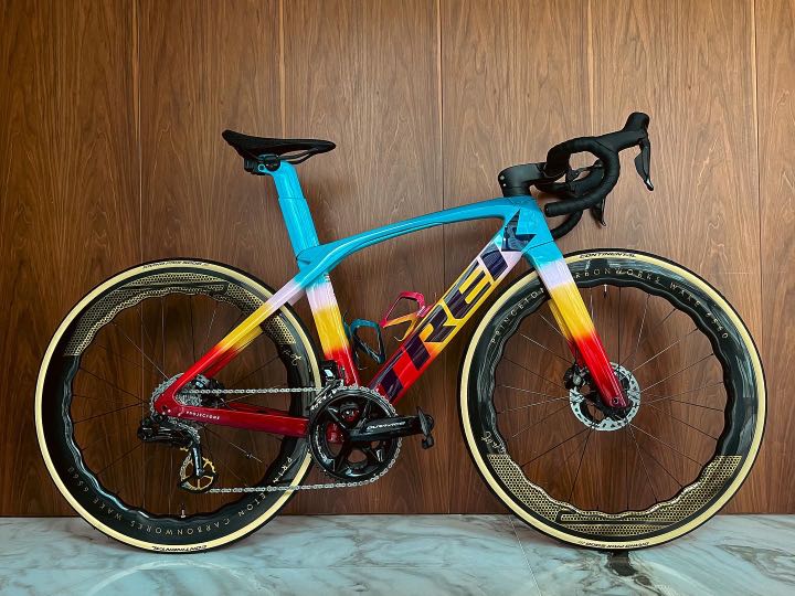 Trek Madone SLR9 Project One Di2 12s, Sports Equipment, Bicycles ...