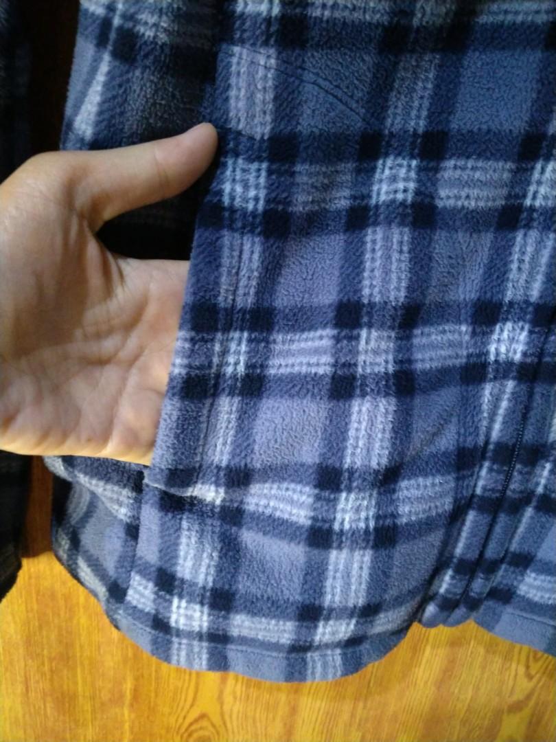 UNIQLO outer woman, Fesyen Wanita, Pakaian Wanita, Baju Luaran di Carousell