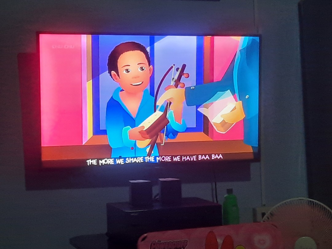 50" devant smart tv, TV & Home Appliances, TV & Entertainment, TV on ...