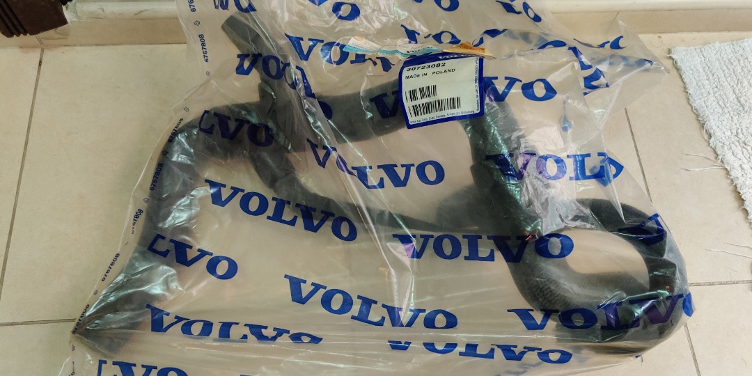Brand New Volvo C30, C70, V50, S40 Radiator Hose Set, Car Accessories ...