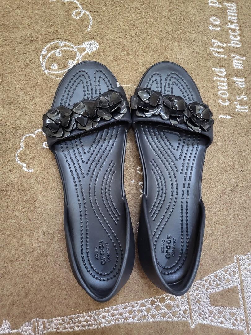 Crocs Lina Flowers Black, Women's Fashion, Footwear, Flats & Sandals on ...