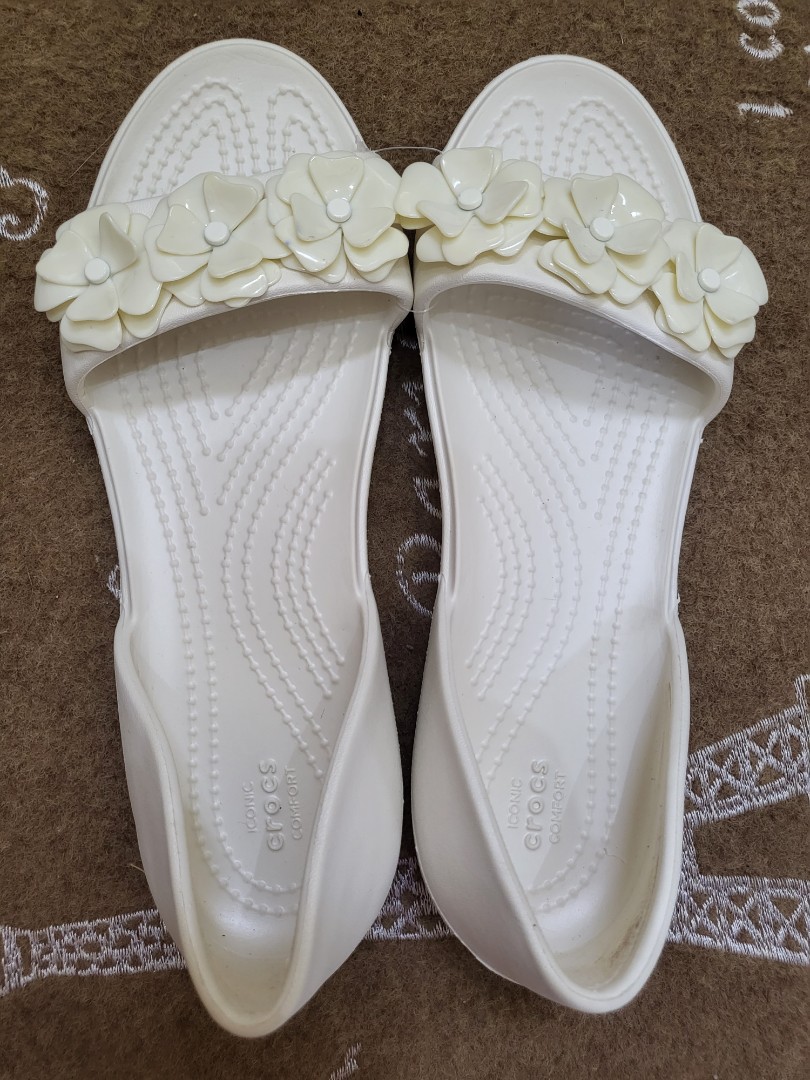 Crocs Lina Flowers White, Women's Fashion, Footwear, Flats & Sandals on ...