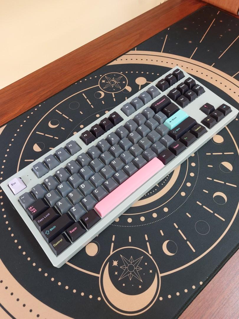 Custom Gray Mechanical Keyboard MK870 with PBT Dracula Keycaps and KTT ...