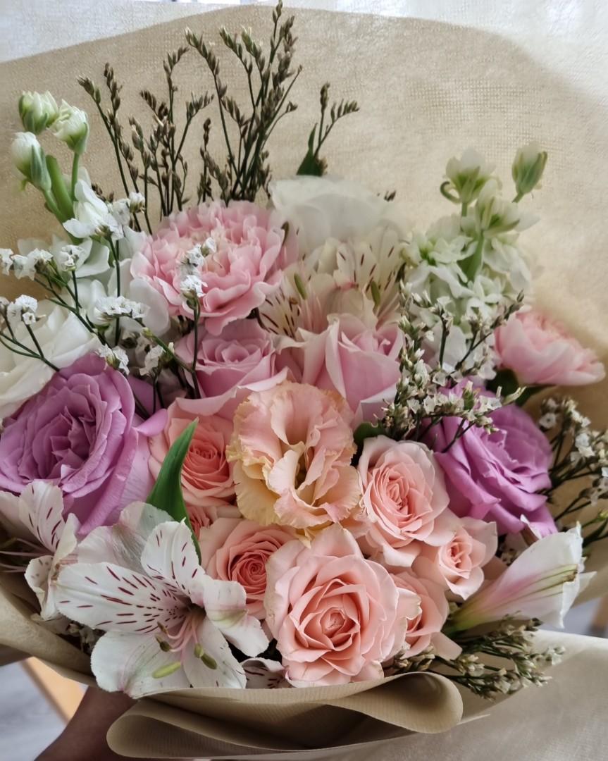 Fresh Flower Bouquets, Hobbies & Toys, Stationery & Craft, Flowers ...