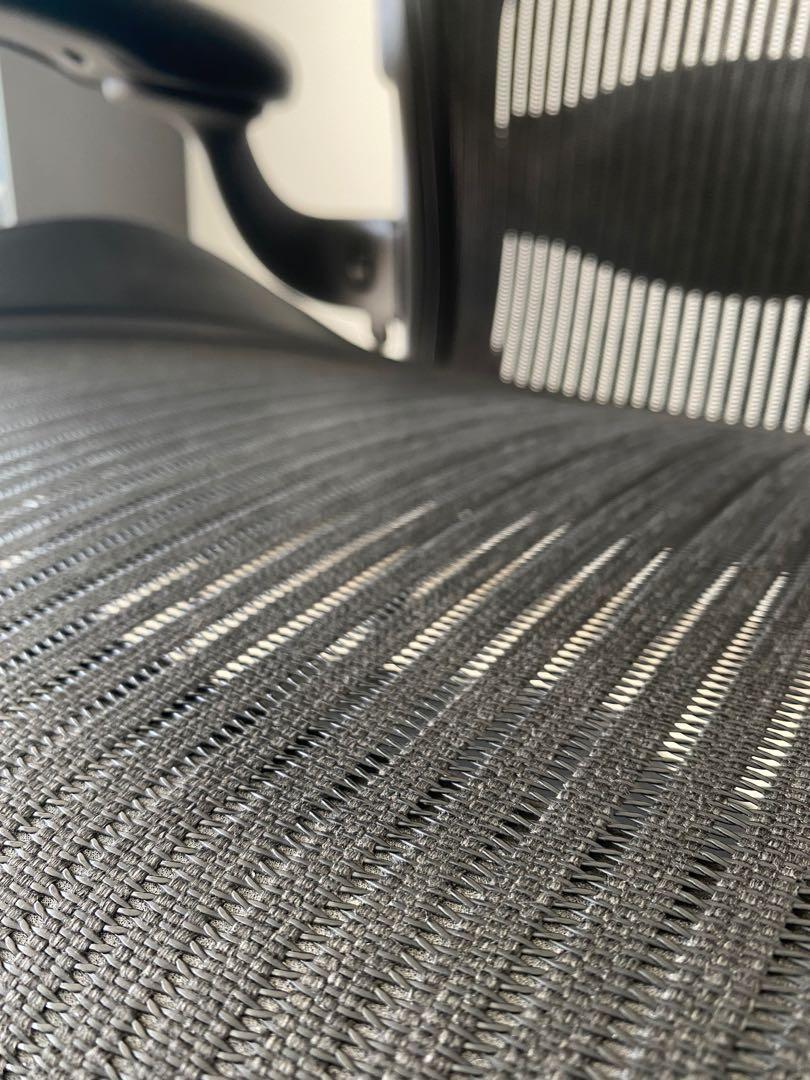 Herman Miller Aeron Classic Chair, Furniture & Home Living, Furniture ...