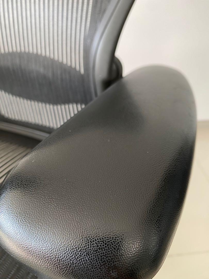 Herman Miller Aeron Classic Chair, Furniture & Home Living, Furniture ...