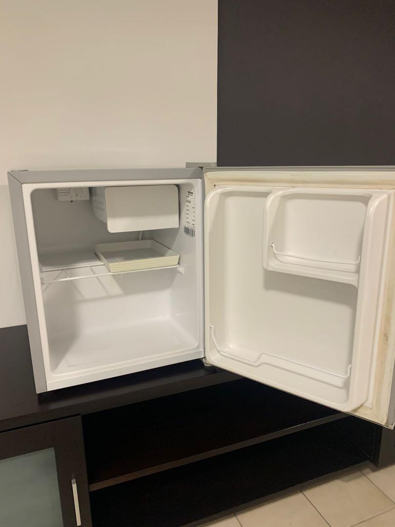 Hisense Mini Bar Fridge, TV & Home Appliances, Kitchen Appliances ...