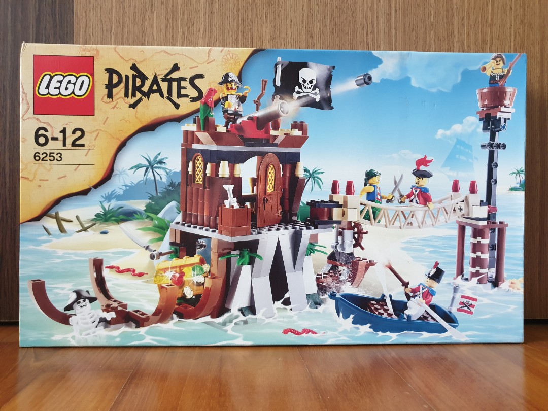 Lego 6253 Shipwreck Hideout, Hobbies & Toys, Toys & Games on Carousell