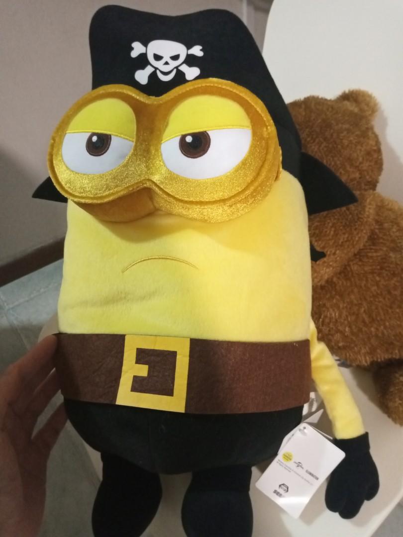 Minions Plushie Universal studios, Hobbies & Toys, Toys & Games on ...
