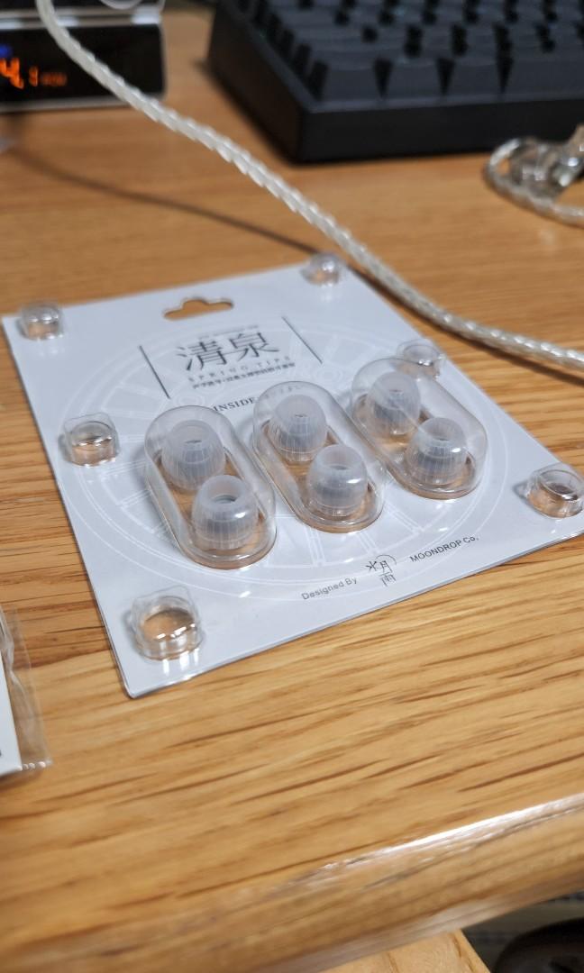 Moondrop Spring Tips Medium, Audio, Other Audio Equipment on Carousell