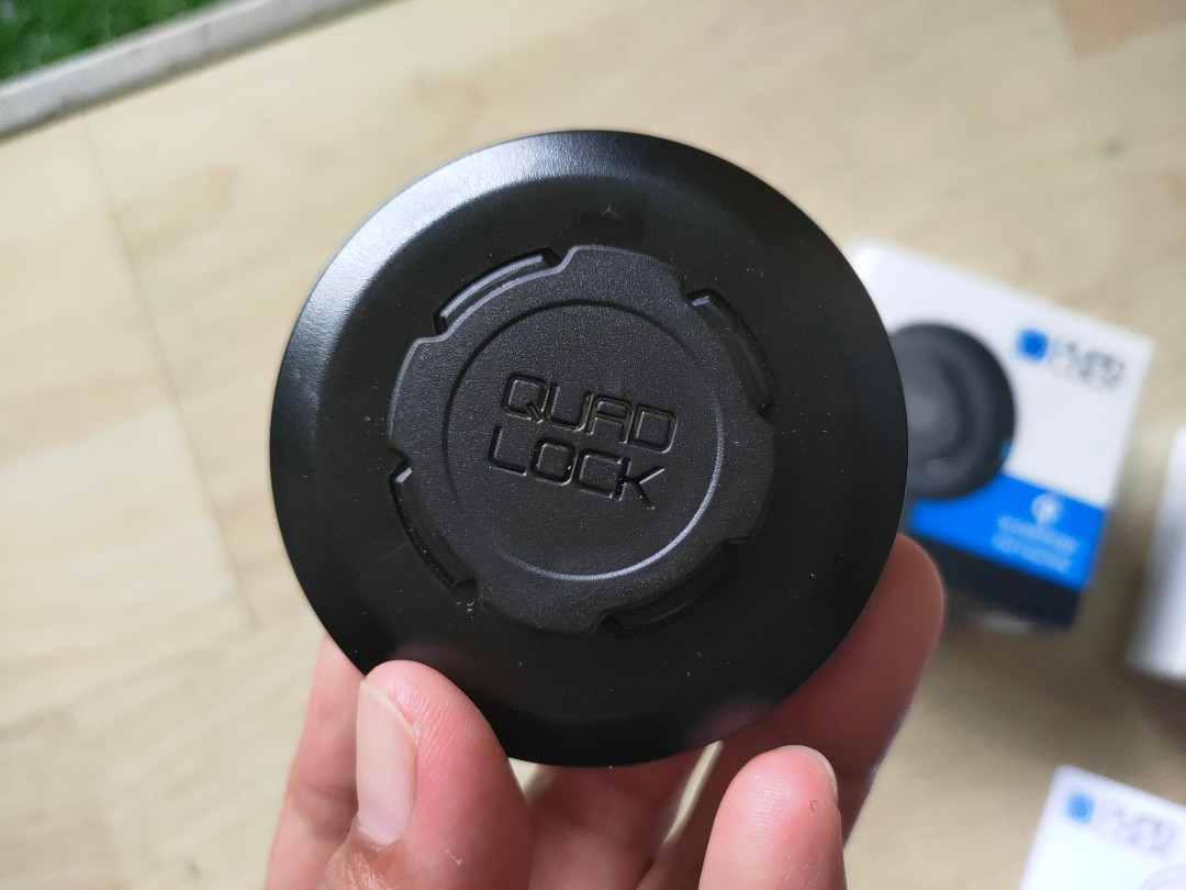 Quad Lock wireless charging head, Mobile Phones & Gadgets, Mobile ...
