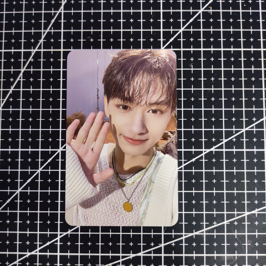 Seventeen Jun face the sun fansign photocard, Hobbies & Toys ...