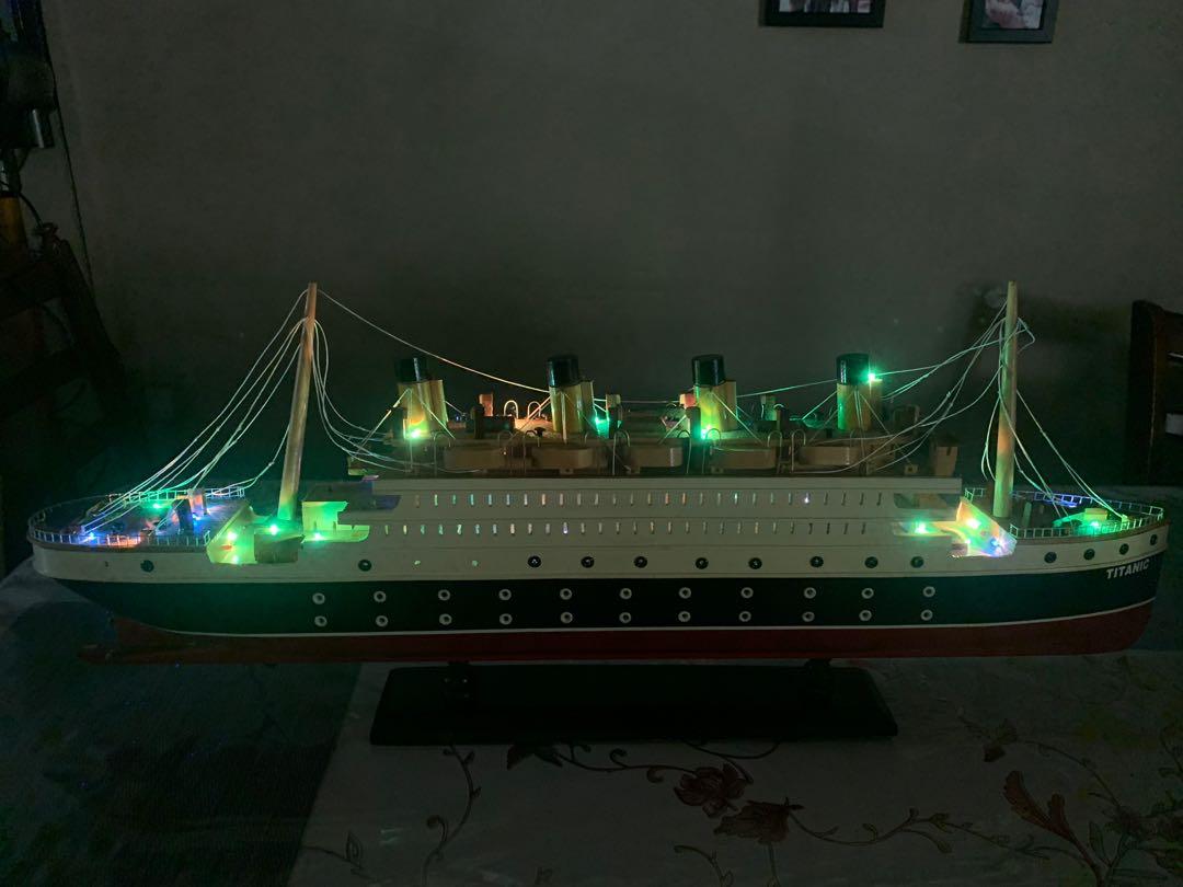 Titanic display, Hobbies & Toys, Memorabilia & Collectibles, Vintage ...