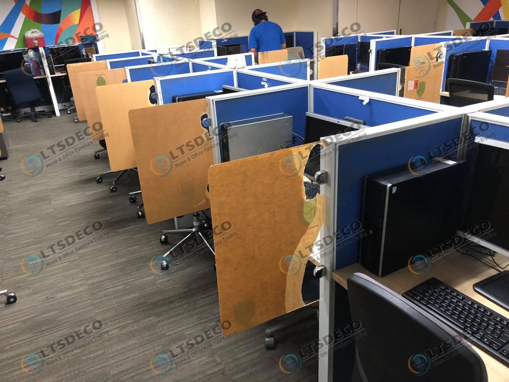 WORKSTATION WITH ACRYLIC BARRIER OFFICE PARTITION FURNITURE, Furniture ...