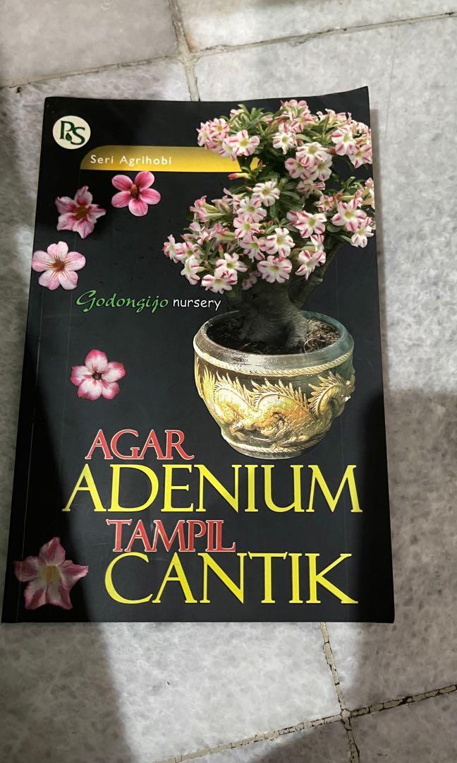 Buku tentang tanaman, Buku & Alat Tulis, Majalah & Lainnya di Carousell