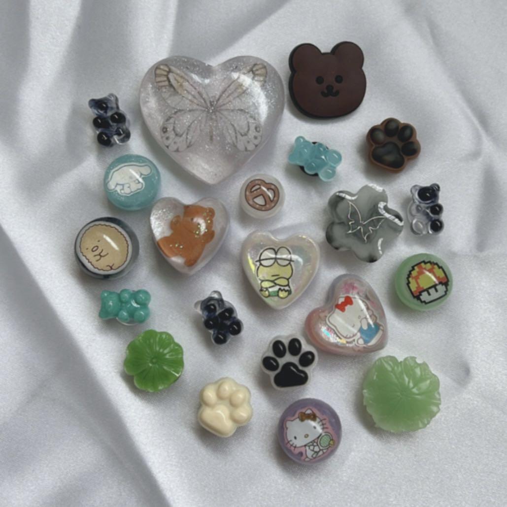 custom resin jibbitz crocs jibbits resin keychain, Hobbies & Toys ...
