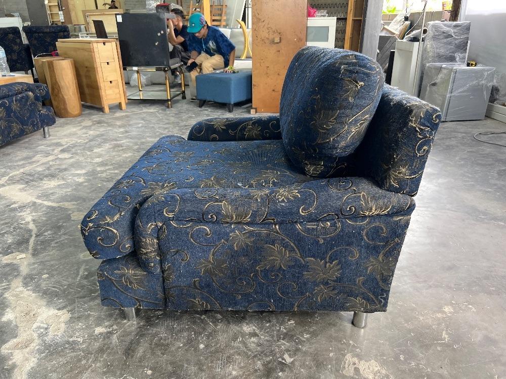Floral Pattern Single Seater Sofa Blue Colour / Corak Bunga Sofa Single ...