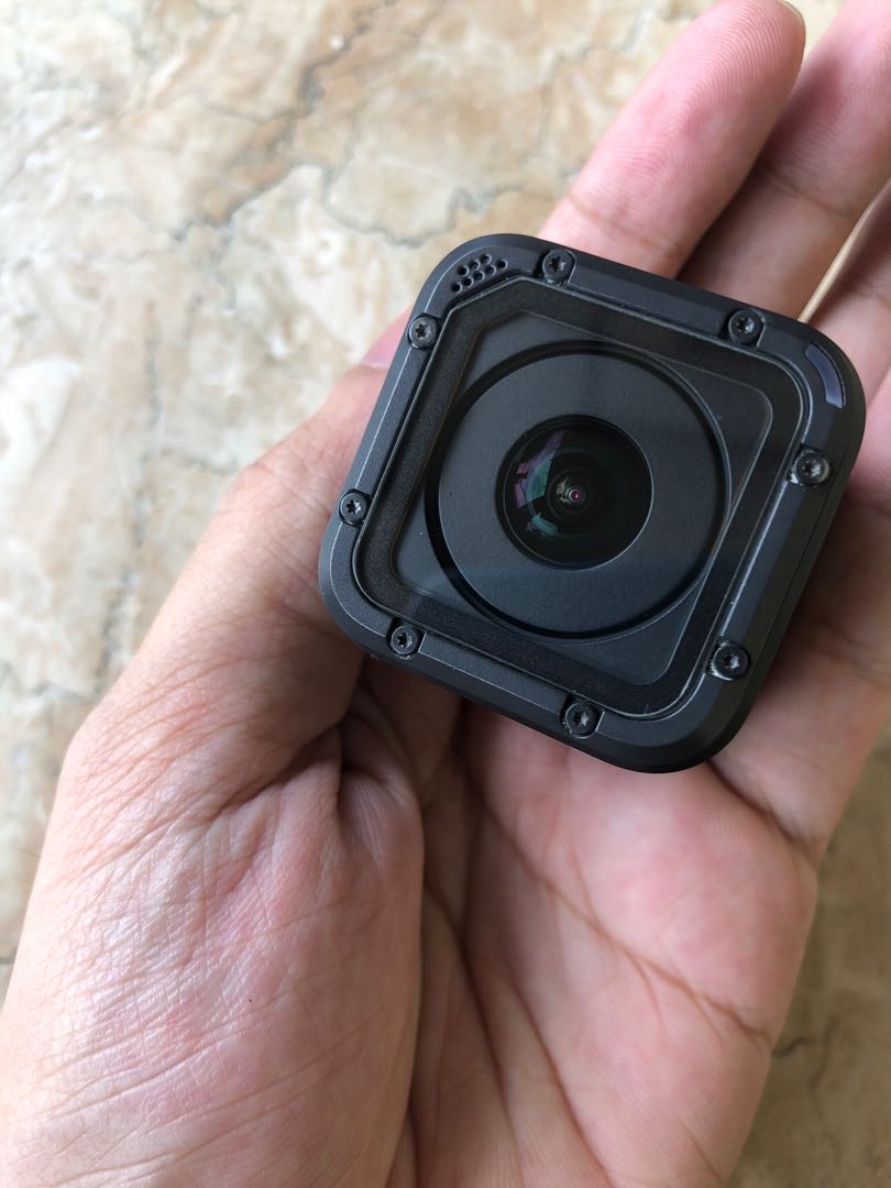Gopro hero 5 session, Photography, Cameras on Carousell