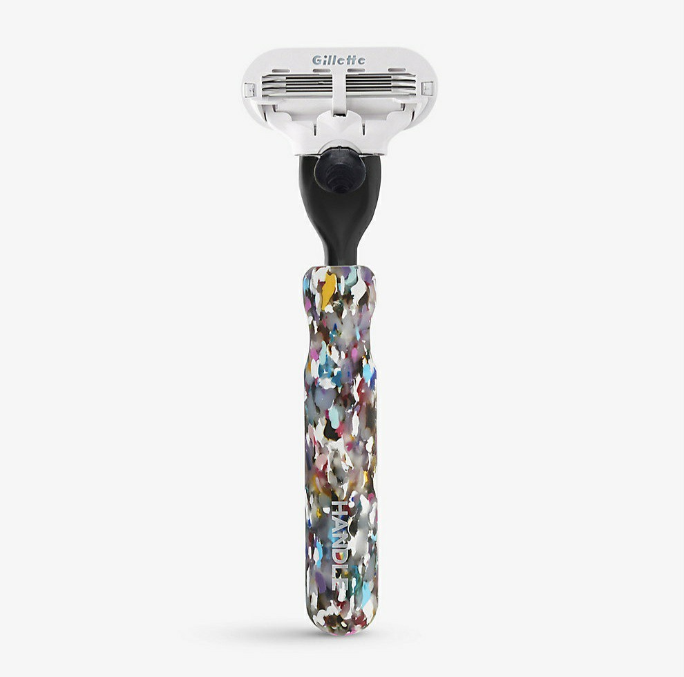 HANDLE - Recycled-plastic razor with Gillette Venus, Beauty & Personal ...