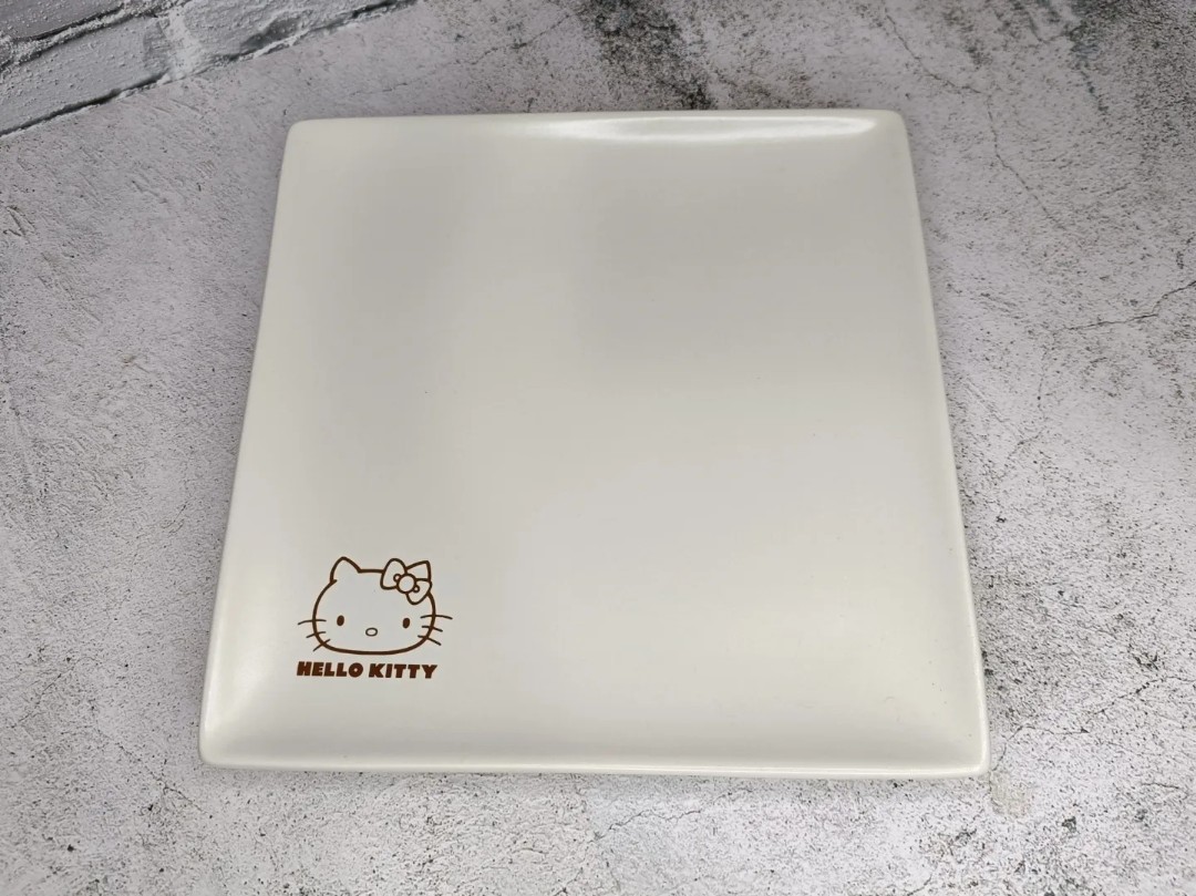 Hello Kitty square plate, Furniture & Home Living, Kitchenware ...