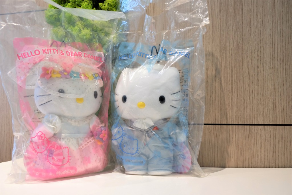 Limited Edition Dear Daniel & Hello Kitty Couple Plush - Romantic [BNIB ...