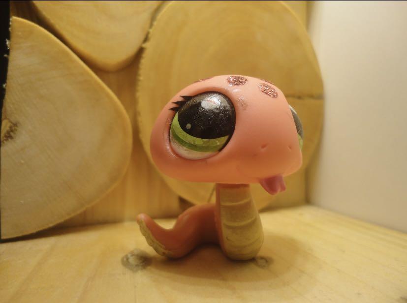 LPS Littlest Pet Shop Snake, Toys & Collectibles, Mainan di Carousell