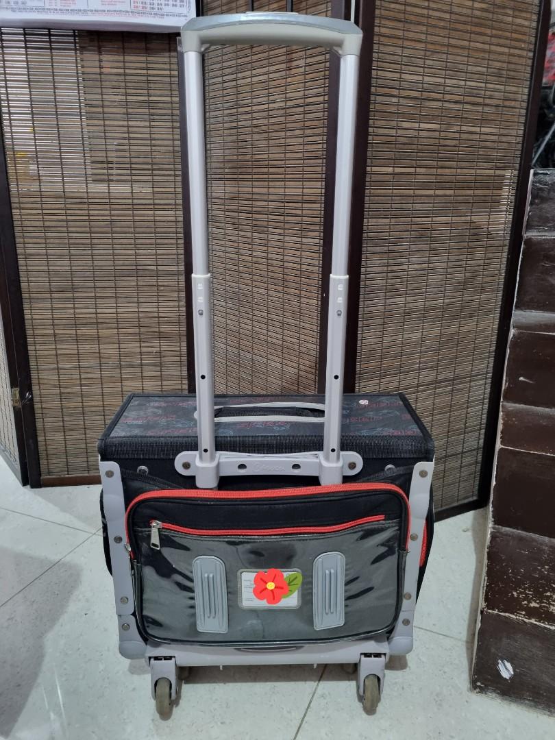 Robby Rabbit 6-wheeled trolley bag, Babies & Kids, Going Out, Strollers ...