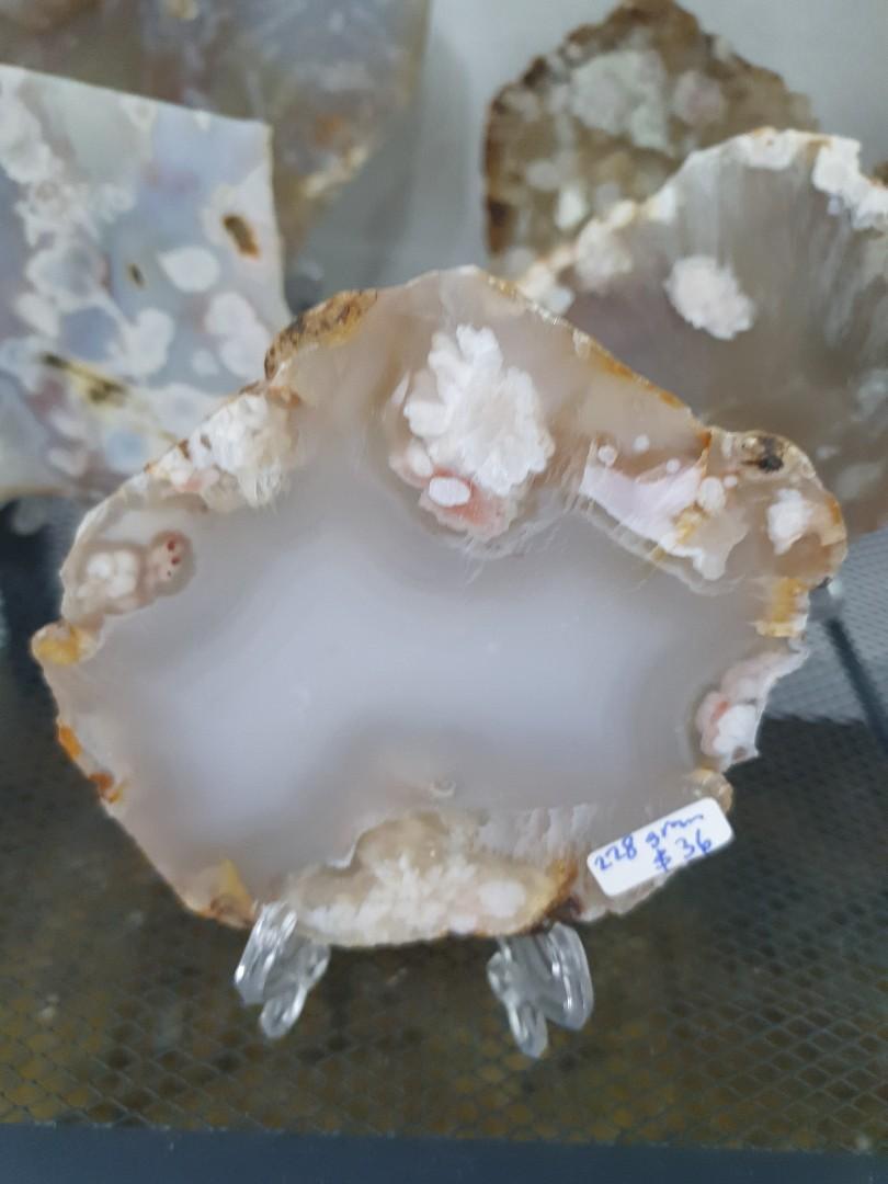 Sakura agate slab, Women's Fashion, Jewelry & Organisers, Precious ...