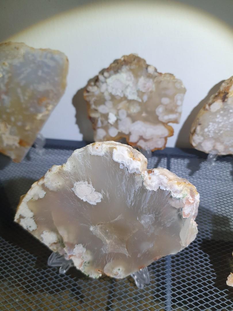 Sakura agate slab, Women's Fashion, Jewelry & Organisers, Precious ...