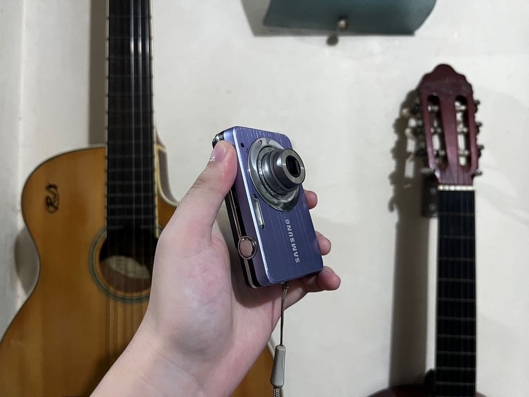 Samsung ST30 with freebie , Photography, Cameras on Carousell