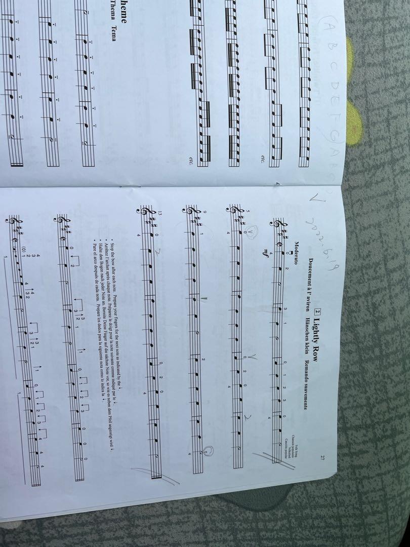 Suzuki Volume 1 Violin book, Hobbies & Toys, Books & Magazines ...