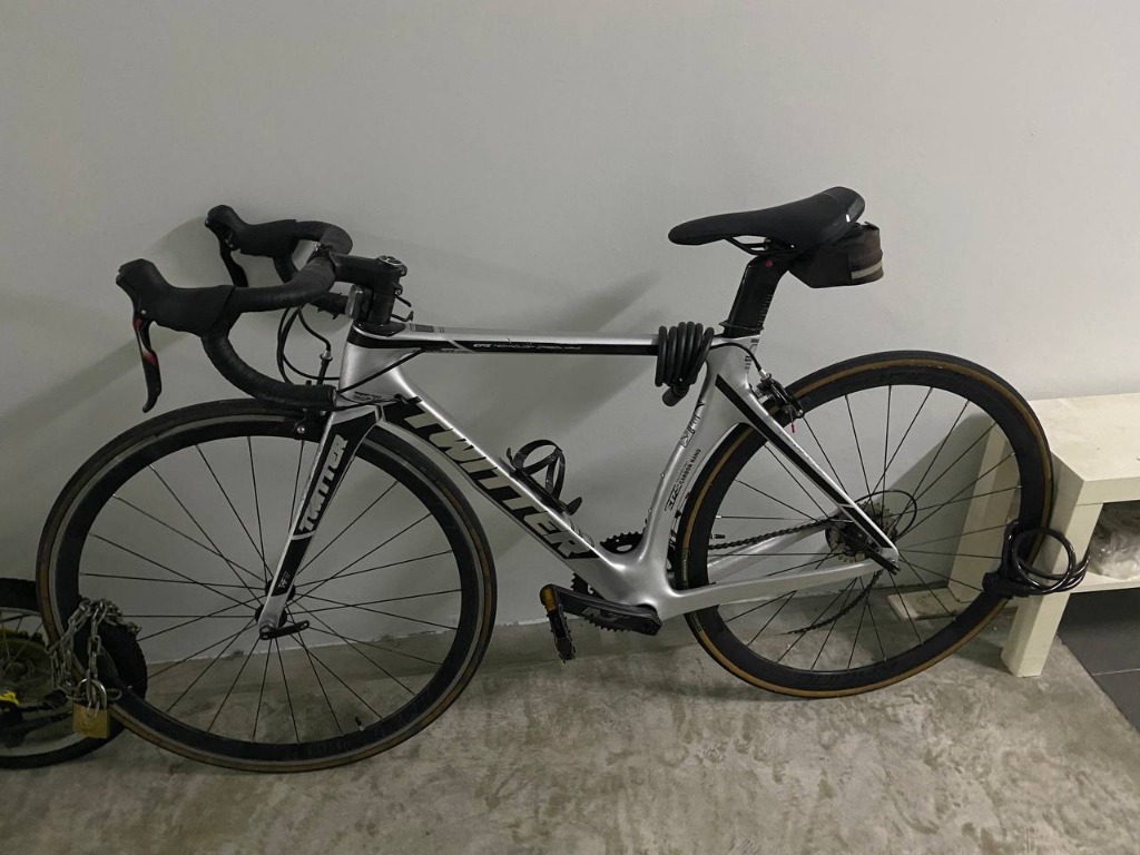 Twitter Carbon Bike [Need to replace chain], Sports Equipment, Bicycles ...