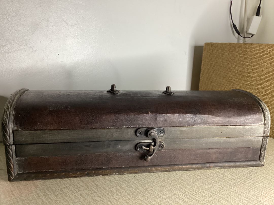 Vintage Chest Box, Hobbies & Toys, Memorabilia & Collectibles, Vintage ...