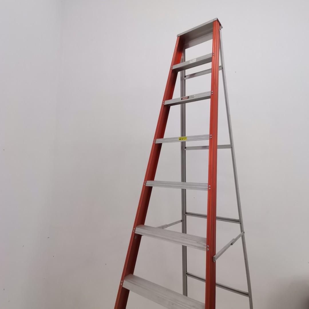 10 steps aluminium ladder, Furniture & Home Living, Home Improvement ...