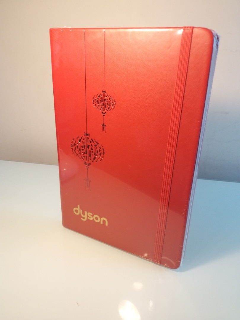 全新未開封 Dyson 筆記簿 新年紀念版 Brand new Dyson note book New Year Edition, 名牌 ...