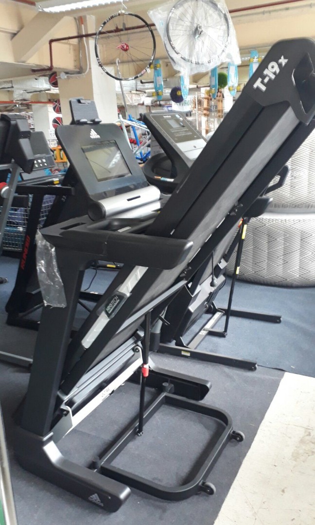 Adidas Threadmill with Magnet, Sports Equipment, Exercise & Fitness ...