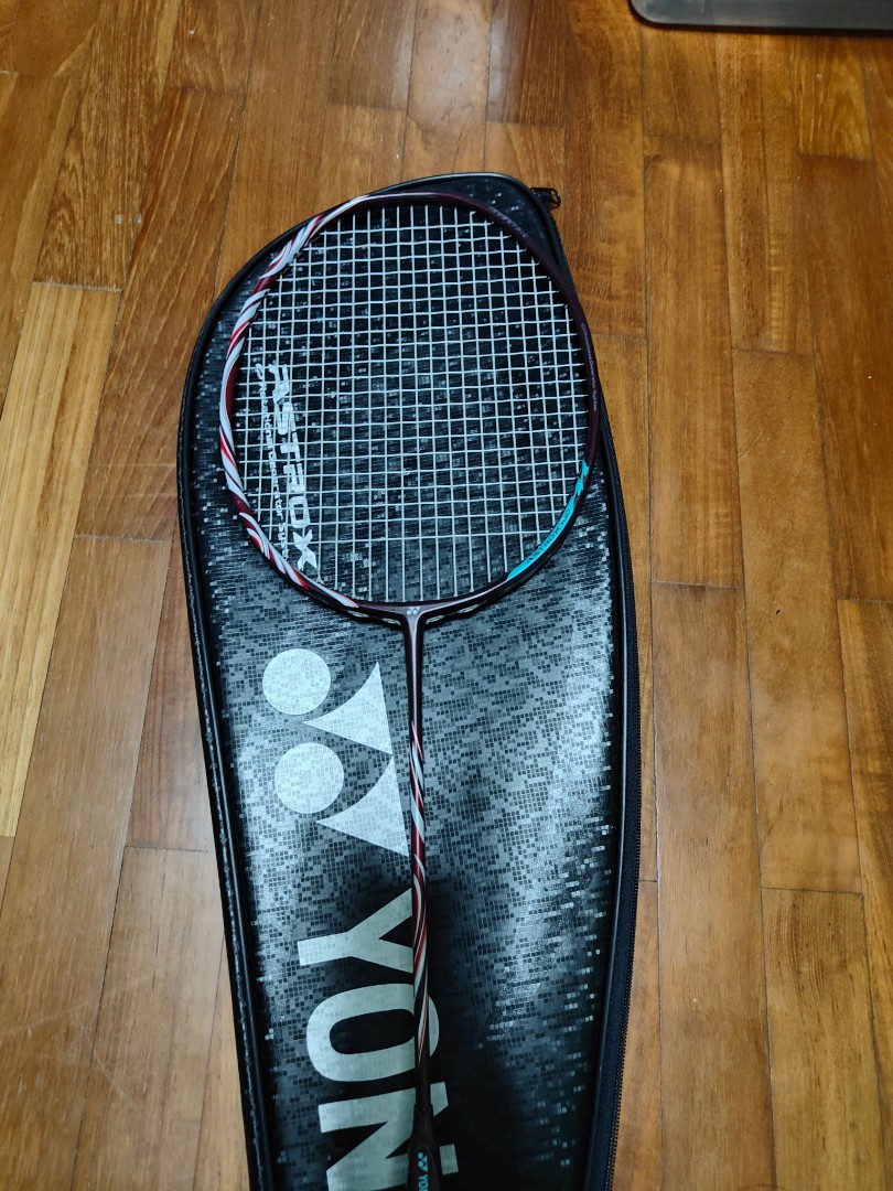 Yonex Astrox 100zz Kurenai, Sports Equipment, Sports & Games, Racket ...