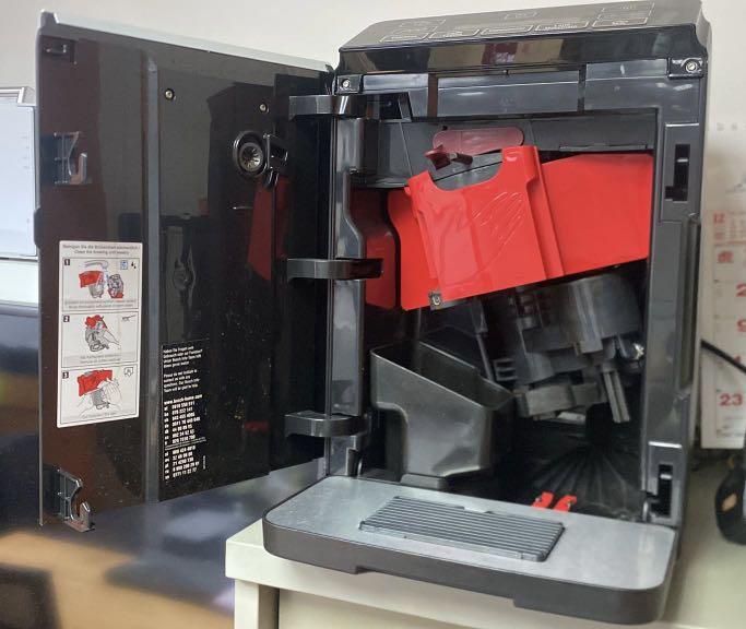 bosch 全自動咖啡機 vero cup 300, 家庭電器, 廚房電器, 咖啡機及咖啡壺 - Carousell