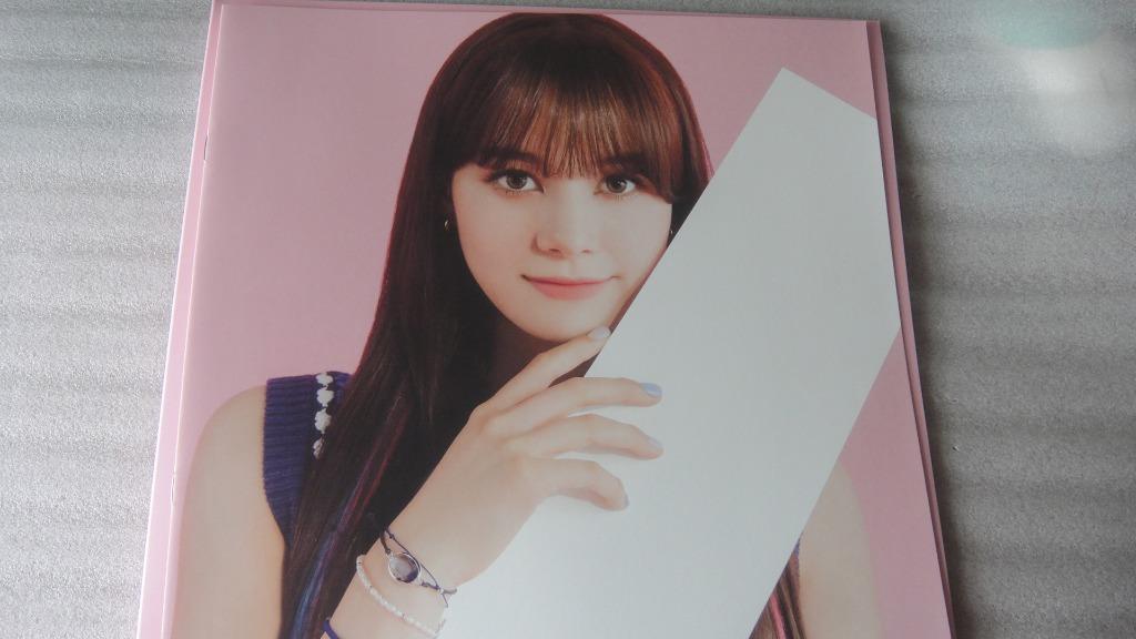 CD+PHOTO BOOK,,NIZIU..U ALBUM (日本初回限定版) , 興趣及遊戲, 音樂樂器 & 配件, 音樂與媒體 - CD ...
