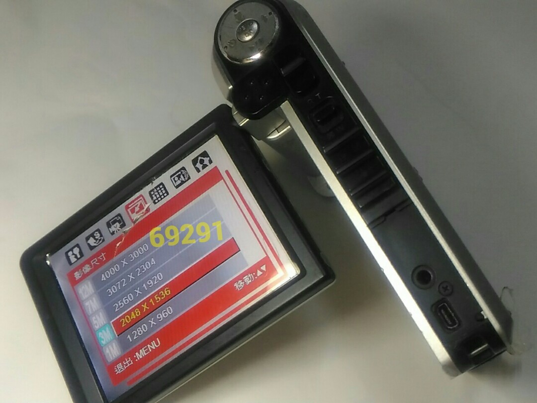 已售出缺貨補貨中請勿下單~德國柏卡DV攝影機~1200萬畫素螢幕輕微瑕疵，DV攝影機，攝影機，數位相機，相機~柏卡DV攝影機~螢幕可旋轉功能 ...