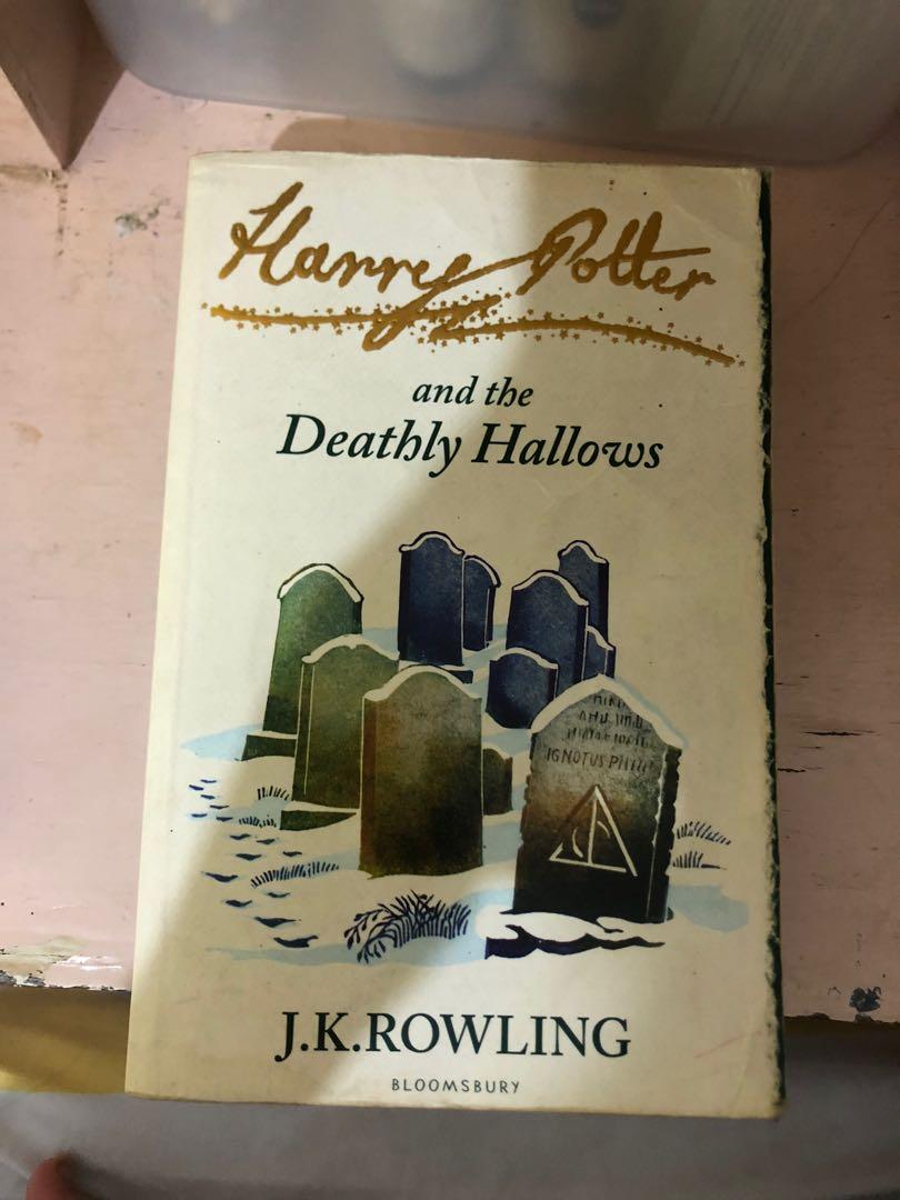 Harry Potter and the Deathly Hallows by J.k Rowling, Hobbies & Toys ...