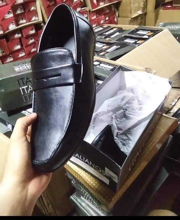 Italianos black shoes, Men's Fashion, Footwear, Casual Shoes on Carousell