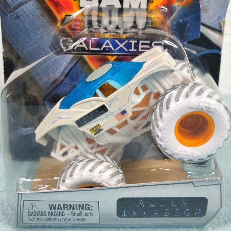 Monster Jam Alien Invasion Gears & Galaxies, Hobbies & Toys, Toys ...