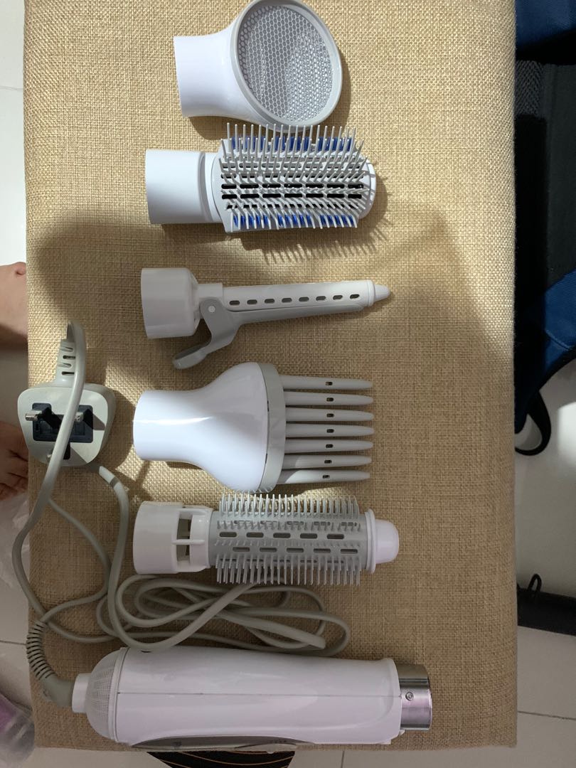 Panasonic Comb Brush Hair Dryer, Beauty & Personal Care, Hair on Carousell