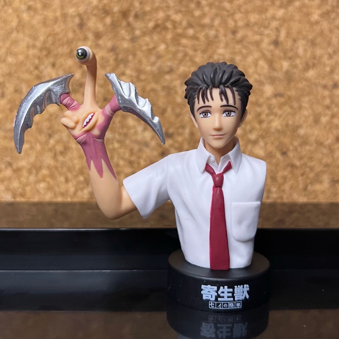 Parasyte Shinichi and Migi mini bust figure 3 inches - Php 480, Hobbies ...