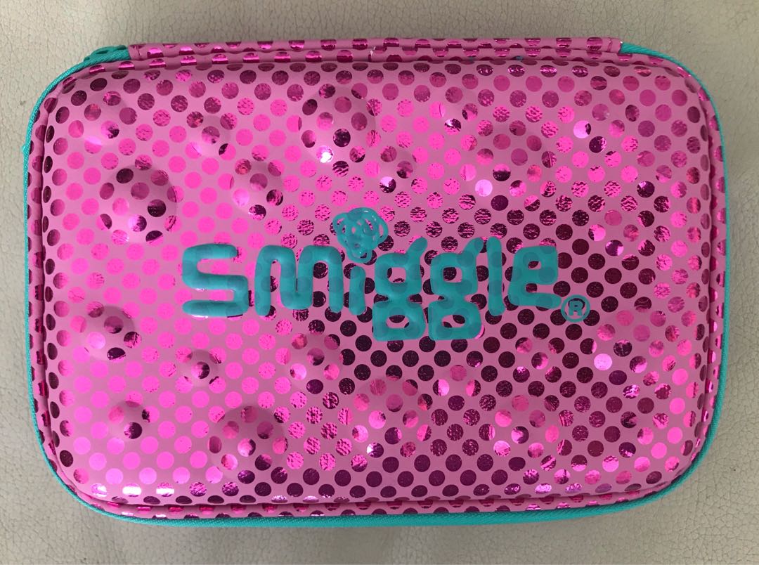 Smiggle hard top pencil case, Hobbies & Toys, Stationary & Craft ...